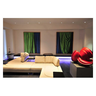 TRUMP INTERNATIONAL APARTMENT, NEW YORK, NY - Modern - Living Room ...