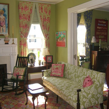 75 Victorian Living Room with Green Walls Ideas You'll Love - March ...