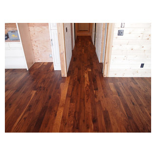 Walnut Hardwood Flooring with Rubio Monocoat - Traditional - Living ...