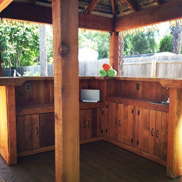 Thatched Roof Tiki Bar - Photos & Ideas | Houzz