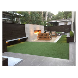 Atlantic Beach Contemporary Compact Backyard - Contemporary - Patio ...