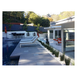 Bel Air Backyard - Modern - Patio - Los Angeles - by Intex Design and ...