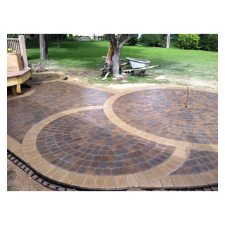 Circular Paver Patio - Modern - Patio - Minneapolis - by BARRETT LAWN ...