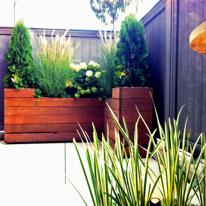 Paver Planter Box - Photos & Ideas | Houzz