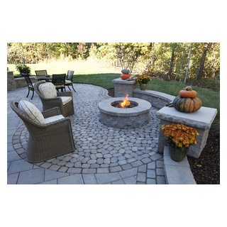Curved to Perfection - Traditional - Patio - Richmond - by Outdoor ...