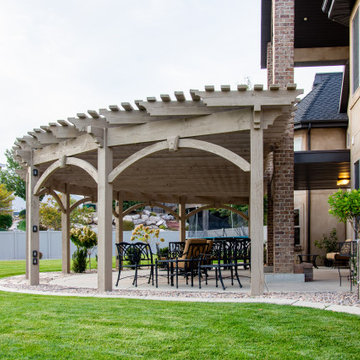 Radius Pergola - Photos & Ideas | Houzz