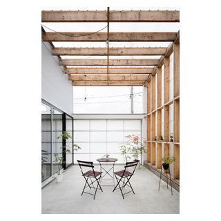 Garage Terrace House - Industrial - Patio - Kyoto - by Yoshi Architects ...