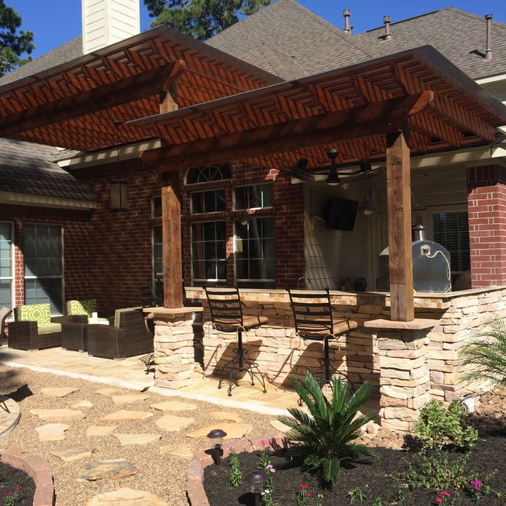 Two Post Pergola - Photos & Ideas | Houzz