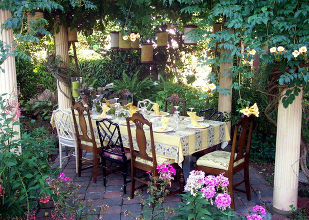Romantic Outdoor Dining Inspiration