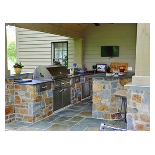 Landscape Renovation and Natural Stone Outdoor Kitchen/Patio ...