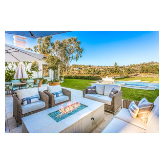 Luxury Exterior Seating Area Design of a Golf Course Home ...