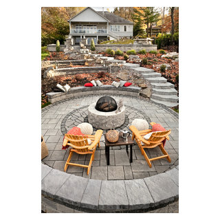 Maya Step - Traditional - Patio - Philadelphia - by Techo-Bloc | Houzz