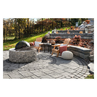 Maya Step - Traditional - Patio - Philadelphia - by Techo-Bloc | Houzz UK