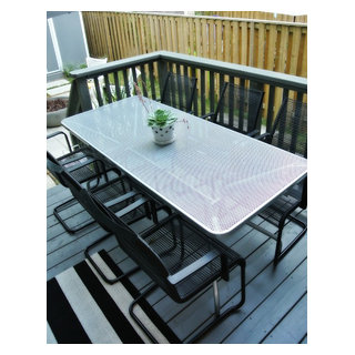 Mid Century Modern glam urban backyard with fire pit, limestone patio ...