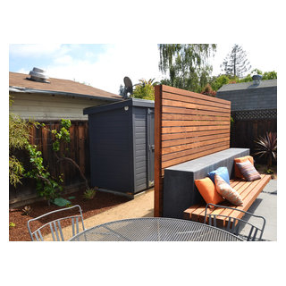 Modern Outdoor Living Room w/ Hidden Storage - Modern - Patio - San ...