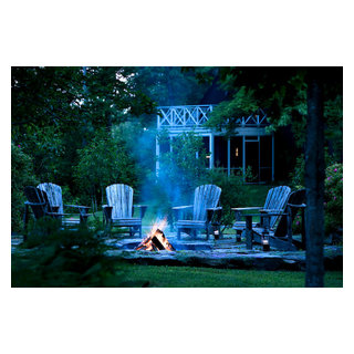 My Houzz: Rustic charm for a sweet Quebec cabin - Rustic - Patio ...