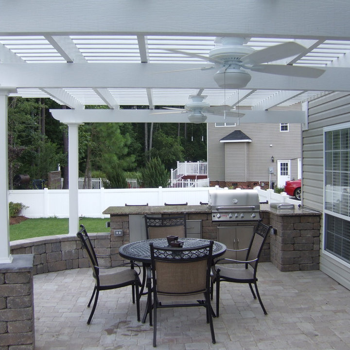 75 Outdoor Kitchen with a Pergola Ideas You'll Love - September, 2025 ...