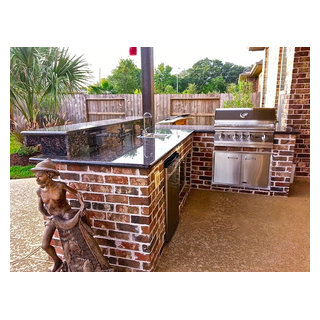 Outdoor Kitchens - Traditional - Patio - Houston - by By Design ...