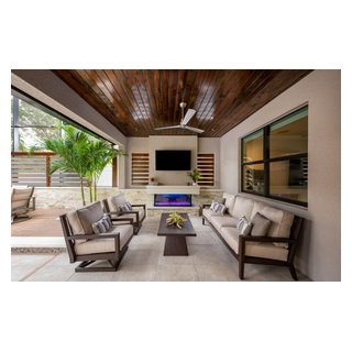 Outdoor Living - Tropical - Patio - Tampa - by Ryan Hughes Design | Houzz