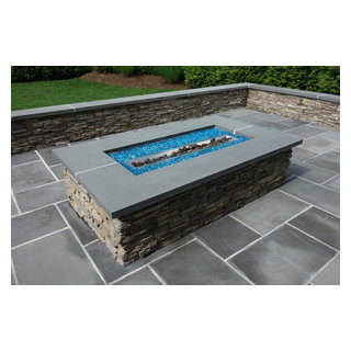 Outdoor Living Space - Bluestone Patio, Kitchen, Fire Pit ...