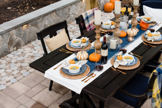 10 Ideas for Styling Your Patio for Outdoor Dining This Fall