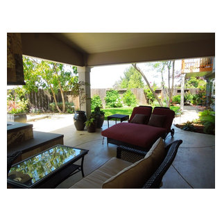 Overhead Structure / Covered Porch - Traditional - Patio - San ...