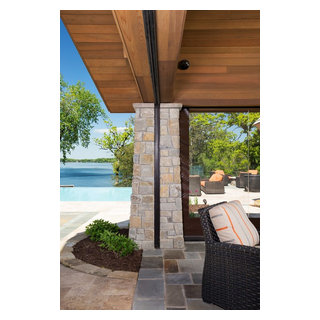 Phantom Clear Vinyl with Motorized Screens - Craftsman - Terrasse et ...