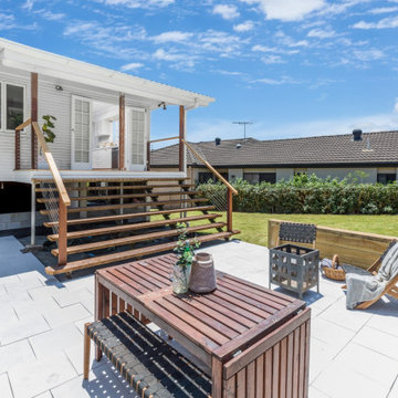 75 Beautiful Renovation Post War Bungalow Home Design Ideas & Designs ...