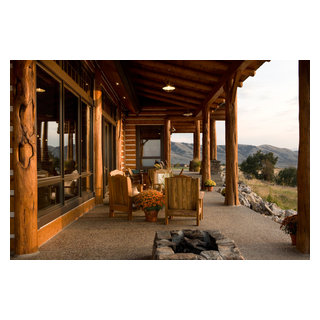 Rocky Mountain Log Homes - A Place to Gather - Rústico - Patio - Dénver ...