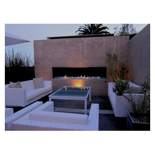 Santa Barbara Contemporary Outdoor Fireplace - Contemporary - Patio ...