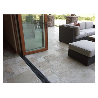 Sierra Rustic Versailles Pattern Travertine Paver Patio Project ...