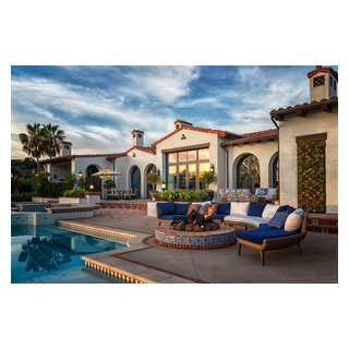 Spanish Pool - Mediterranean - Patio - San Diego - by Art a la Carte ...
