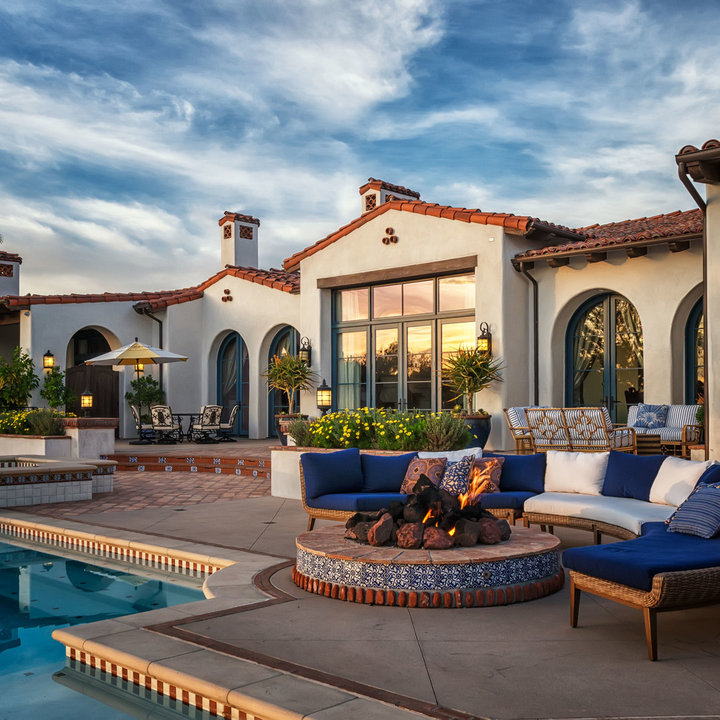 Spanish Pool - Photos & Ideas | Houzz