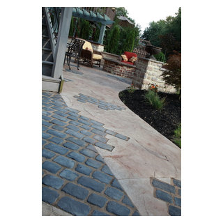 Stamped Concrete Outdoor Kitchen with Paver Inlays - Modern - Patio ...