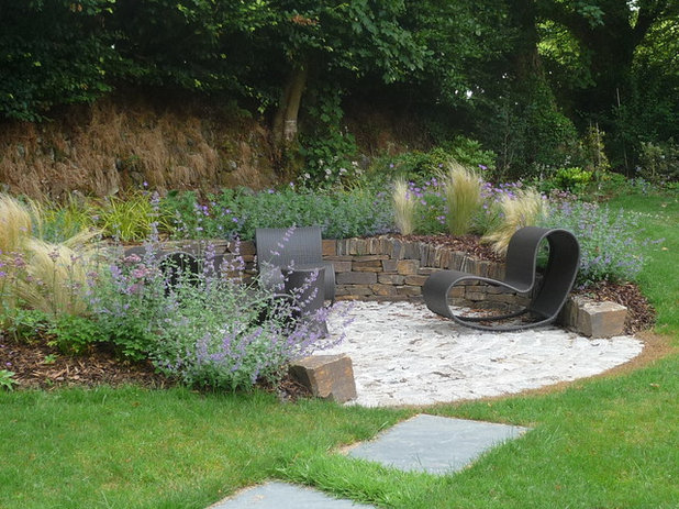 32 Garden Seating Areas Surrounded by Greenery | Houzz UK