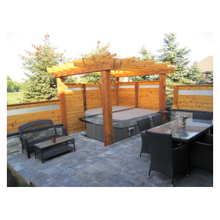 Terracewood Drive Deer Ridge Kitchener - Contemporary - Patio - Toronto ...