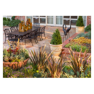 The Grand Patio - Traditional - Patio - Los Angeles - by Jason Lee ...