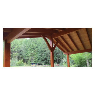 Timber Frame Covered Porch - Classique Chic - Terrasse et Patio ...