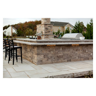Traditional Style Outdoor Kitchen - Traditional - Patio - Other | Houzz