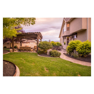 Trapezoid Perfect Pergola for Irregular Landscaping - Transitional ...