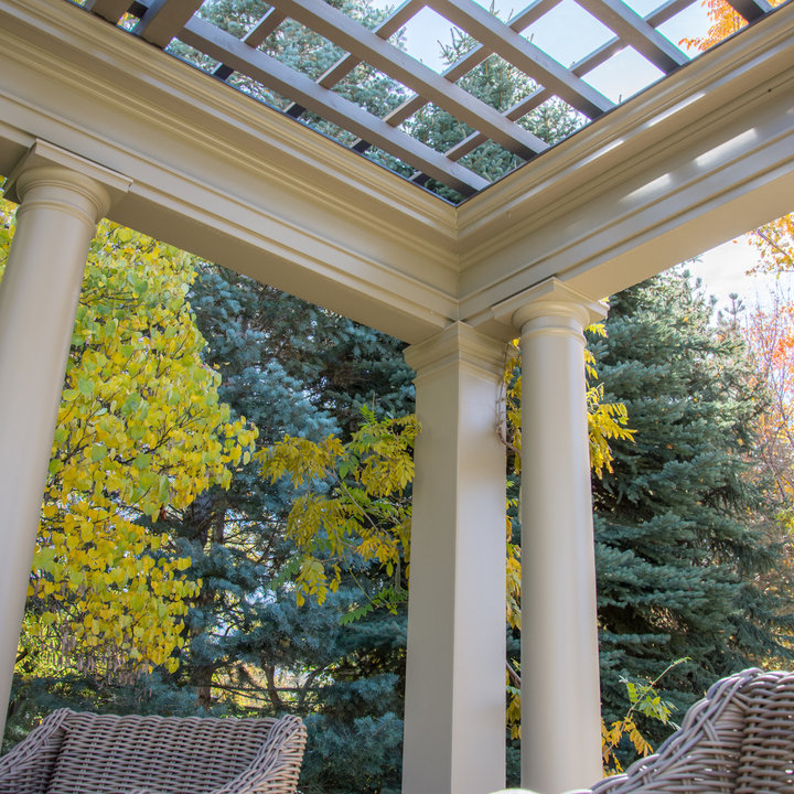 Two Post Pergola - Photos & Ideas | Houzz