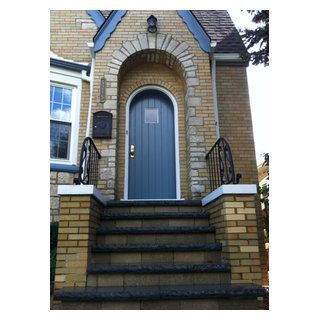 Unilock Ledgestone Rockfaced Steps - Traditional - Patio - Chicago - by ...