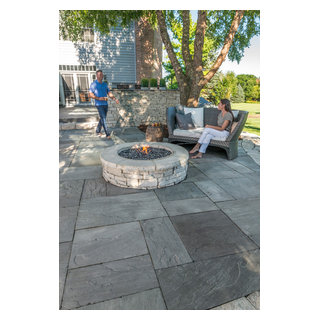 Unilock Rivercrest Wall firepit kit and Natural Stone patio ...