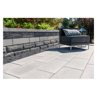 Unilock Wall - Contemporary - Patio - Other - by Unilock | Houzz