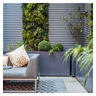 VistaFolia Green Wall - Courtyard Vertical Garden - Contemporary ...