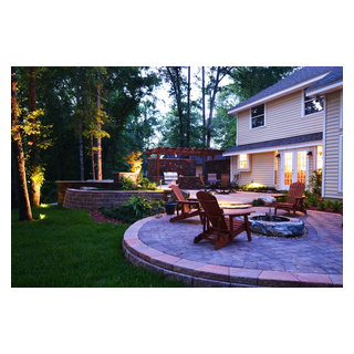 Waterfall Patio - Modern - Patio - Jacksonville - by Core Outdoors, Inc ...