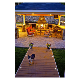 Wild Timber 1 - Traditional - Patio - DC Metro - by Holloway Company ...