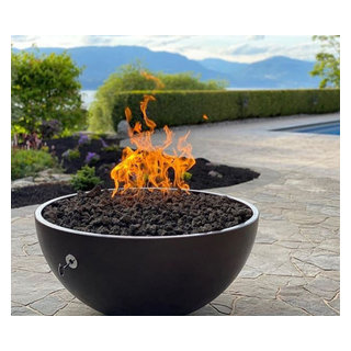 ZEN 36 - Contemporary - Patio - Vancouver - by DreamCast Design and ...