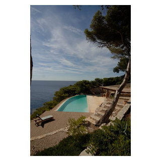 Piscine à Débordement à Cassis - Maritim - Pools - Marseille - von DFM ...