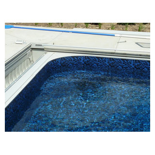 18' x 44' Vinyl Liner Pool with Cantilevered Concrete & Auto Cover ...